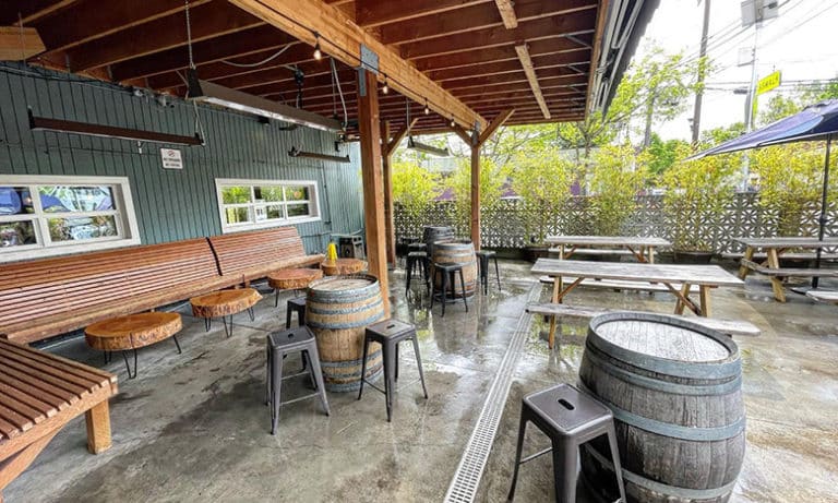 The 18 Best Seattle Breweries [2024 Brewery Guide]
